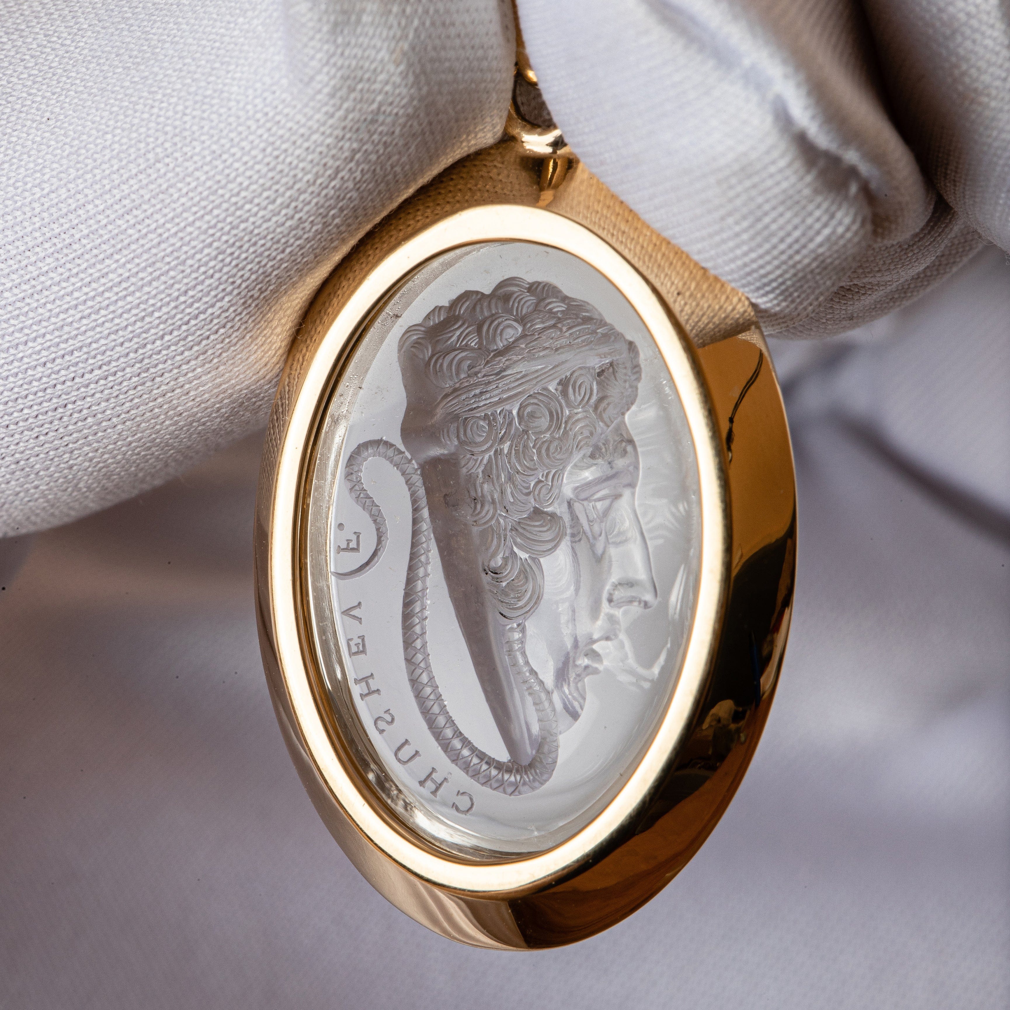 Medusa Clear Quartz Intaglio 18K Gold Pendant – Olithica